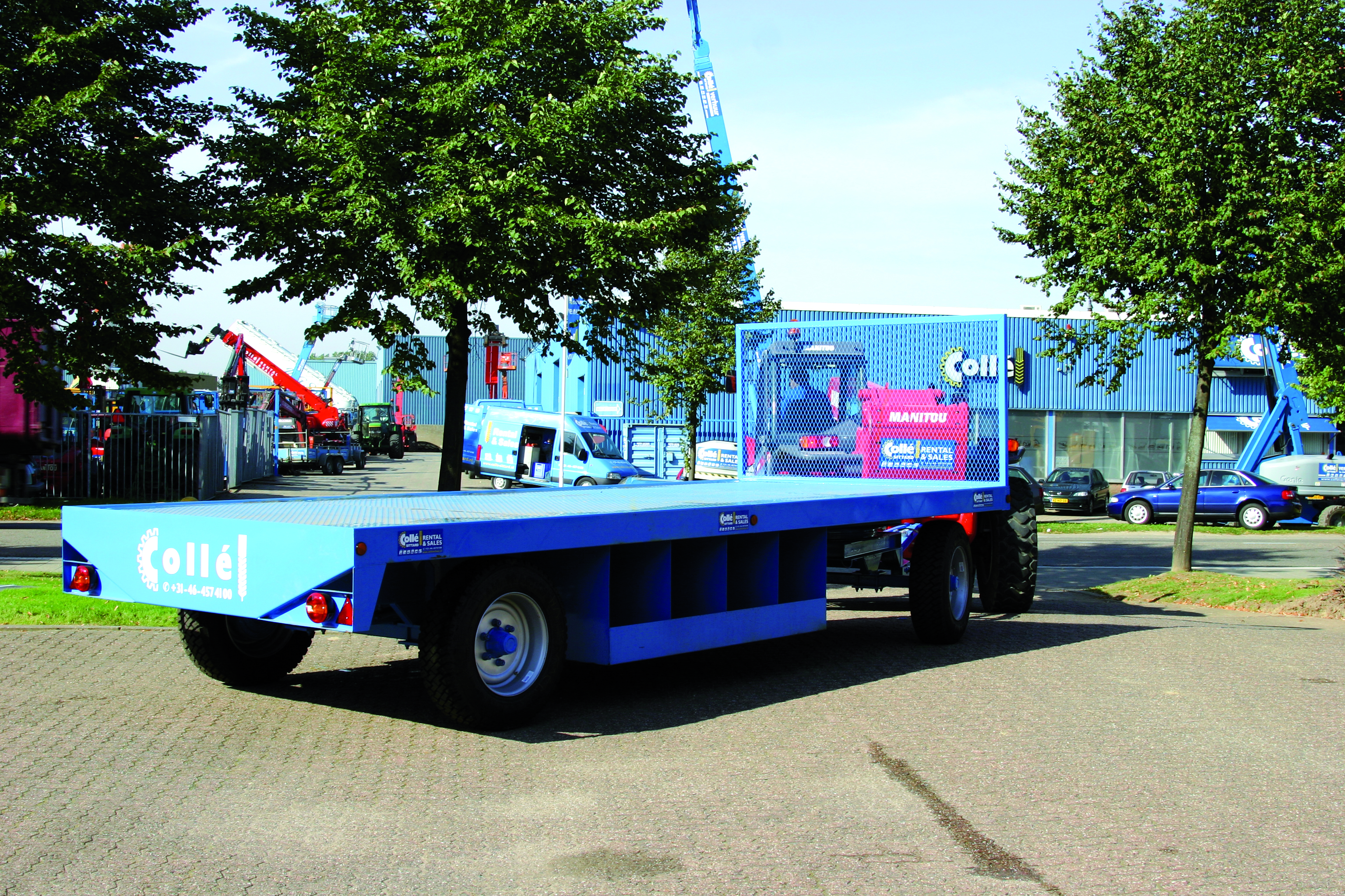 Plateauwagen huren? Laadvermogen tot 12 ton - Collé Rental & Sales